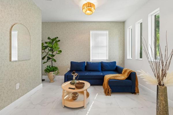Hard Rock Luxury Home - Tampa, FL