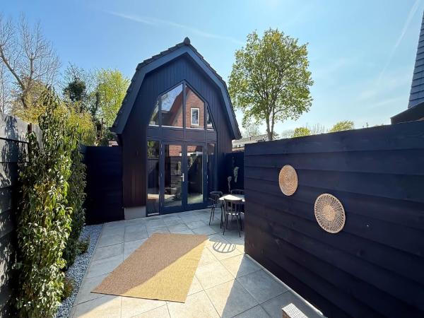 Modern Forest Home Near Beach - Bergen