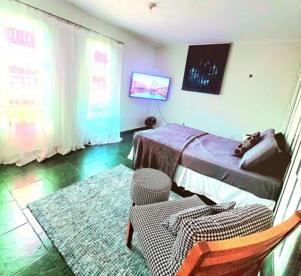 Quarto Privativo Em Casa Compartilhada - ÓTima Localização - Brazil