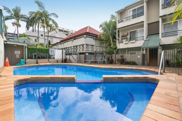 Comfortable Stay With Pool Access - Brisbane