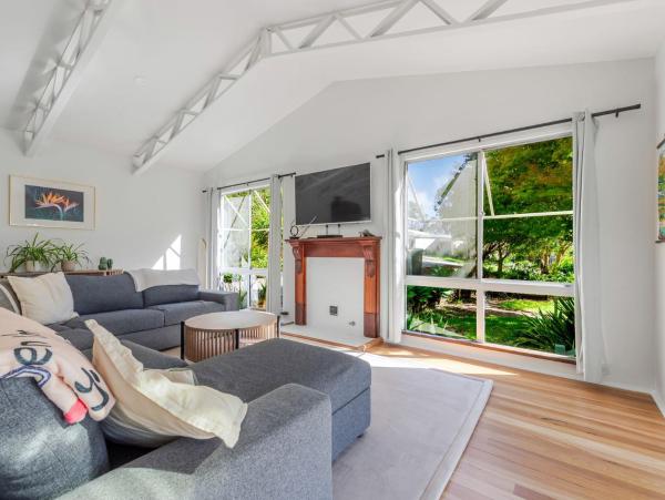 Bush To Beach Family & Fur Coastal Retreat - Tuross Head