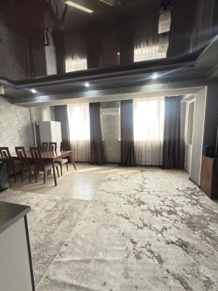 Modern Apartment In The Heart Of Bishkek - Bishkek