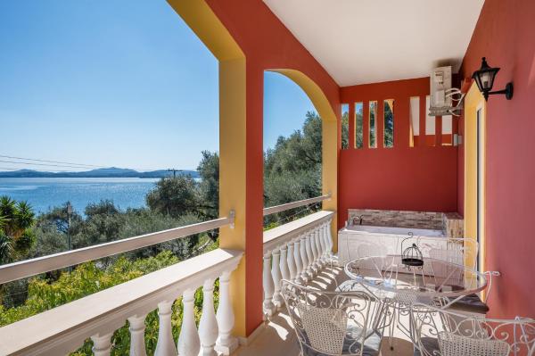 Baracunda Seaview Apartments With Private Hot Tub By Konnect - Ionian Islands