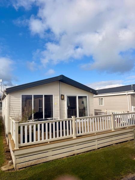 Seaview Holiday Rentals - Pebble Beach - Whitstable