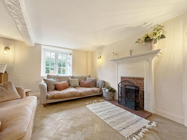 Vine Cottage - Brancaster Beach