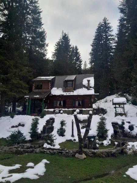 Vikendica Avlija - Monténégro