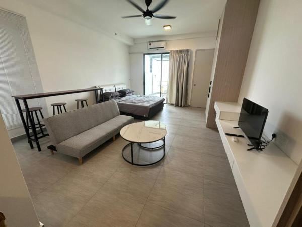 Studio Suite With Balcony Sunsuria Forum Sohosuite - Setia Alam