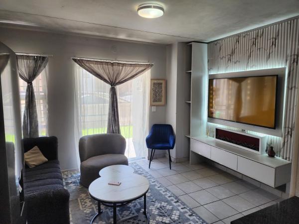 1 Bedroom Apartment In A Upscale Estate - Lanseria