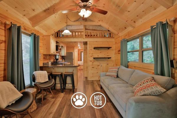 Bryce Cabin Lookout Mtn Tiny Home W Swim Spa - Chattanooga, TN
