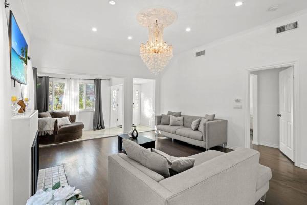 Beverly Hills Main House 3br Hot Tub - Beverly Hills, CA