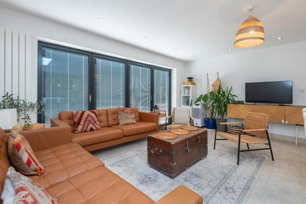 Luxurious 3bdr 3bath Hounslow By The Airport - Hounslow