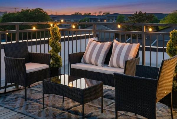 Chic Oak Lawn 2br - Skyline Views & Resort Pool - Dallas, TX
