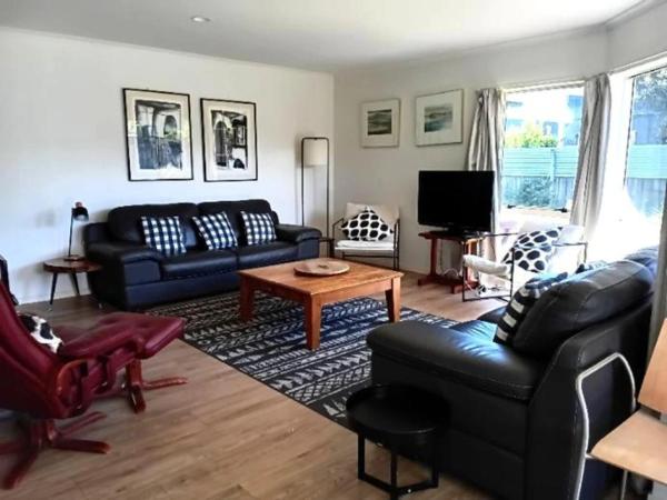 Fishermans Friend Bowentown - Waihi Beach