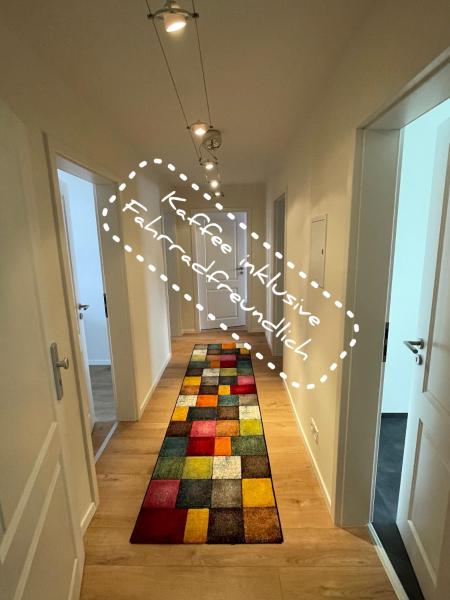 Schöne Neue 4 Zimmer Wohnung Mit Süd-balkon Bis 8 Personen - Naumburg