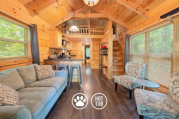 Eden Cabin Forested Tiny Home On Lookout Mtn - Signal Mountain, TN