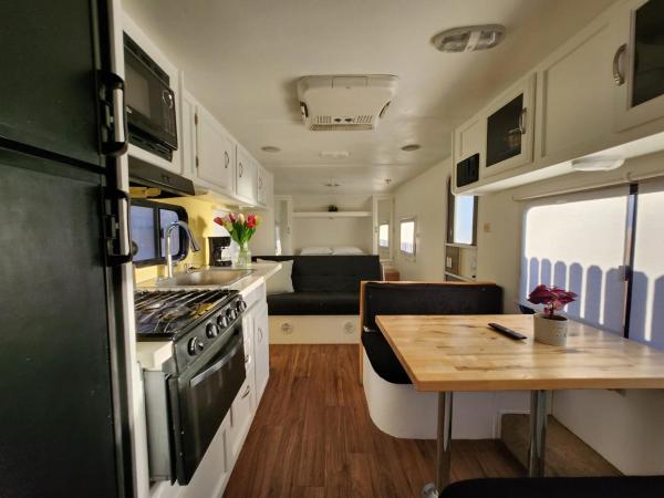 Cozy 1-bedroom Recreational Vehicle In Fabulous Las Vegas With Ac - Las Vegas, NV