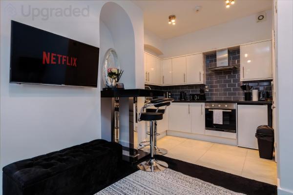 City Centre Retreat With Private Entrance - Bristol