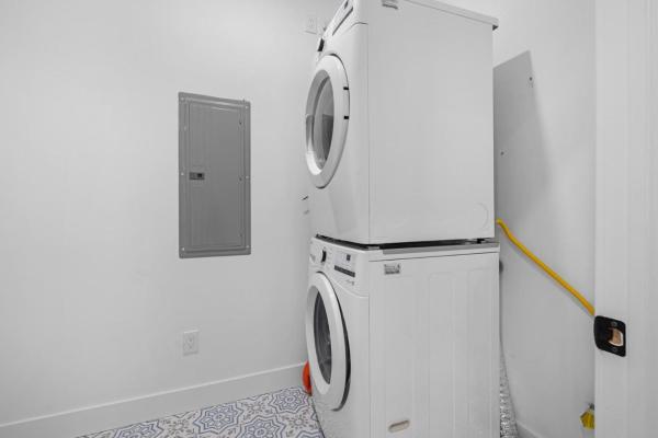 Wildwood Vacation Home - Avalon