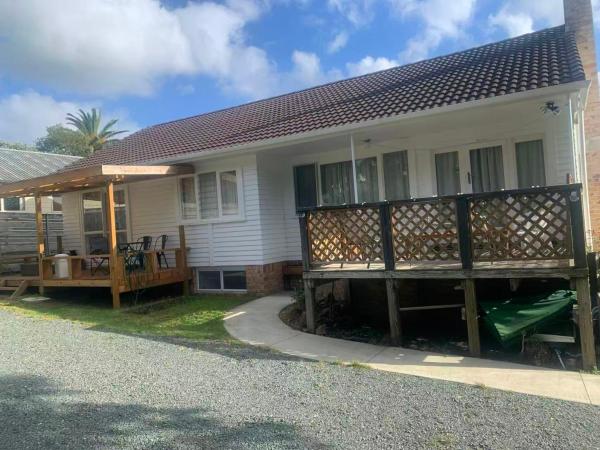 Relax & 1 - Whangārei