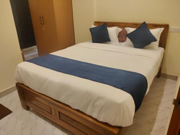 Royal Inn - Mysuru