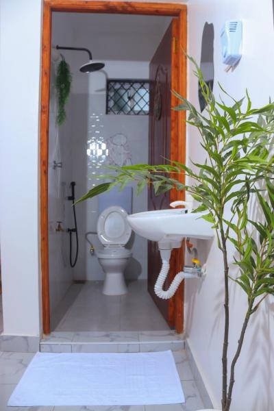 Creese Home Stay - Mombasa