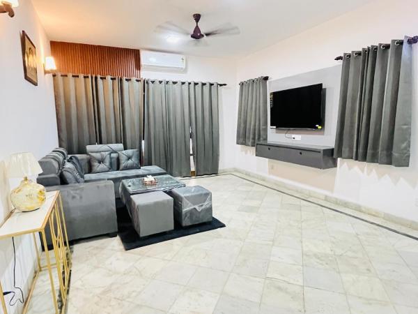 Traditional Villa - Gurgaon