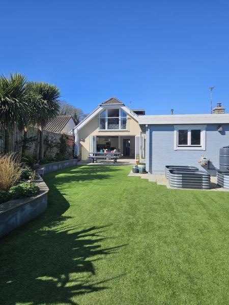 Bright 3 Bed Family Retreat With Large Garden In Langton Matravers - Swanage