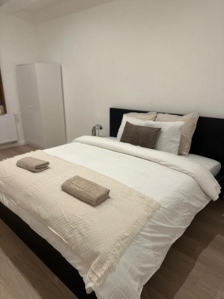 Stylish 1br Apt With Living Room In Central Ghent - Nazareth