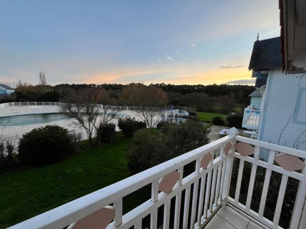 Charmante Maison De Vacances Avec Accès Piscine - Talmont-Saint-Hilaire