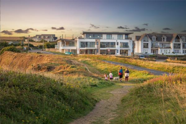 Luxury Sea View Apartments In Bude With Garden, Sleep 6 - Bude