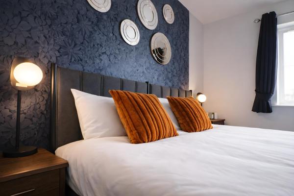 Central & Stylish 1 Bedroom Apartment With Additional Double Bed Sleeping Area Free Parking - Colchester