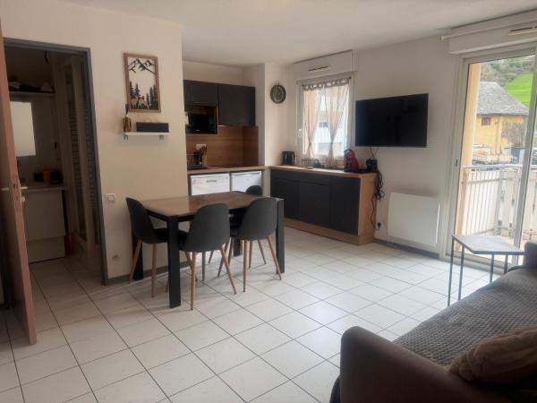 Studio Proche Du Centre 3 à 5 Pers Avec Parking Privé Et La Fibre - Hautes-Pyrénées