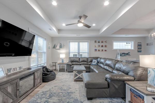 Dune Escape - Hot Tub - 10-min Beach Walk - Dog-friendly - Indiana (State)