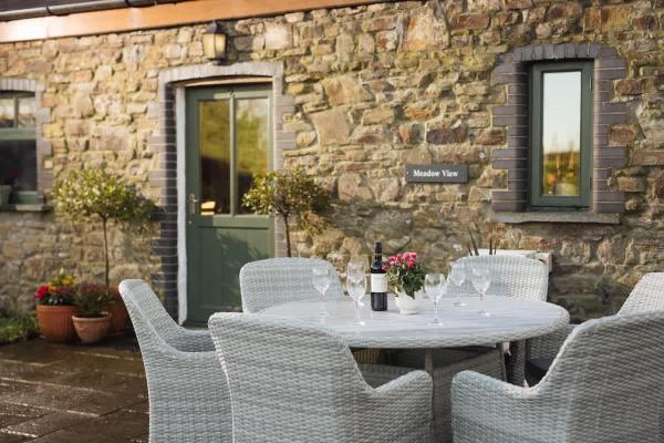 Meadow View Country Escape With Hot Tub - Haverfordwest