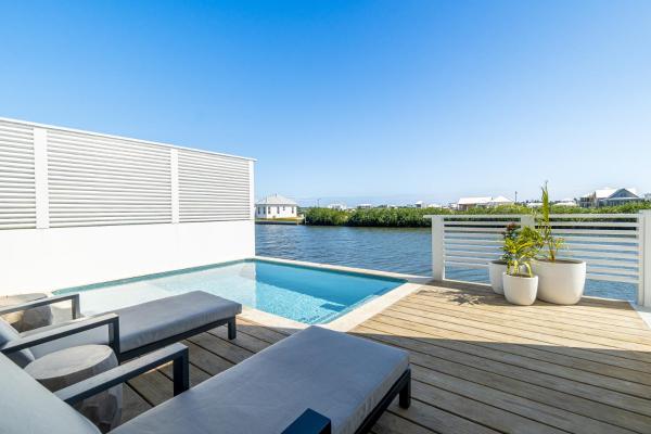 Lewie Land And Mistico Beach Club Plus Boat Shuttle - Belize