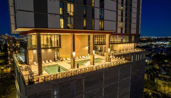 Sentral Forme Houston - Houston, TX