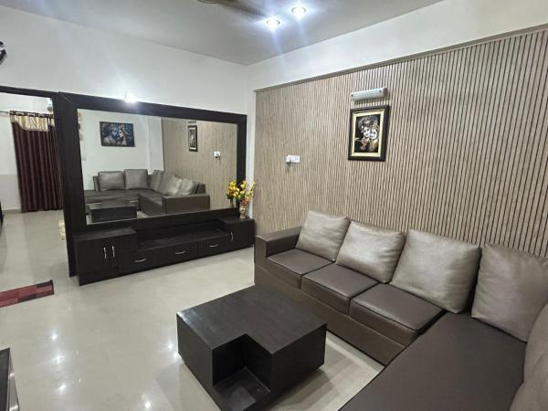 Premium 1bhk Apartment In Prime Location, Fully Furnished - Vrindavan