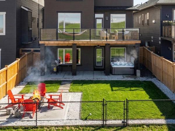 Spacious Family Retreat With Hot Tub, Pool Table, Gym - Calaway Park