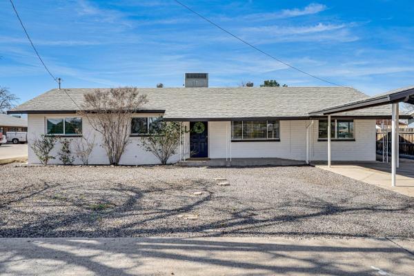Explore Gila Valley And Eac! Modern Thatcher Home - Safford, AZ