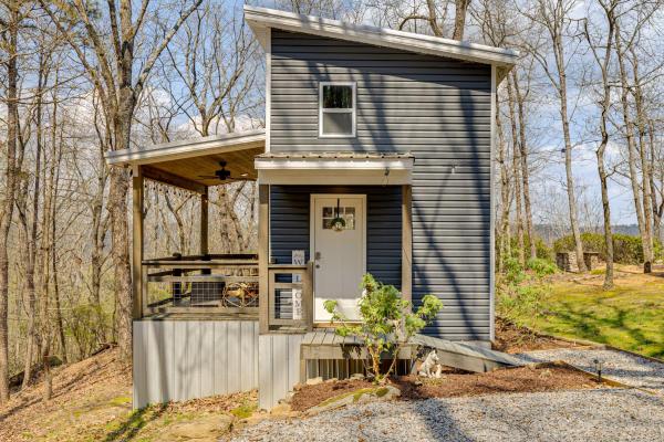 Nature Stay By Guntersville Lake! Cozy Guest Cabin - Scottsboro, AL