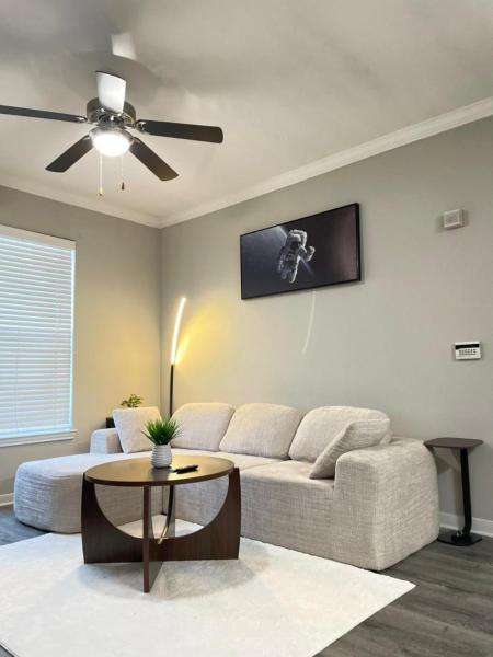 Magnolia 1br Retreat Perfect For Work & Getaways - The Woodlands, TX