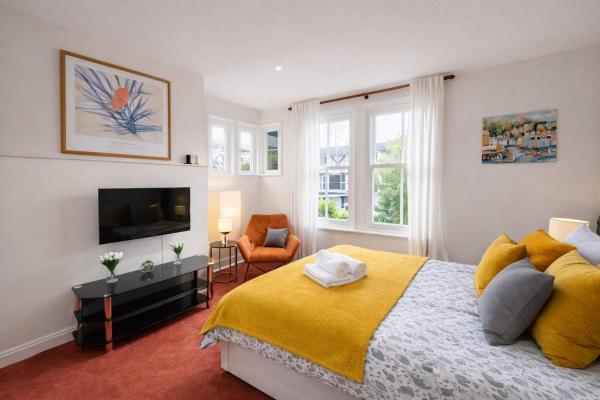 Spacious 2-bed Home In Fulham Broadway - Central London Access - 切爾西