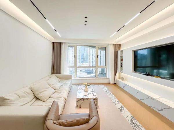 Urban Hub Bund Art Deco 3bedroom Enjoy The View Of Shanghai With Balcony - Shanghai