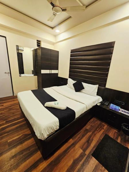 Hotel Rk Palace - Ahmedabad