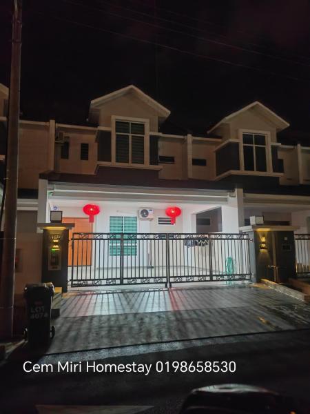Cem Miri Homestay - Miri