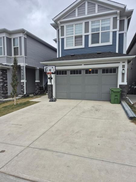 Authentic Suite - New Cozy 1 Br 1 Bath, 2 Guest - Calgary