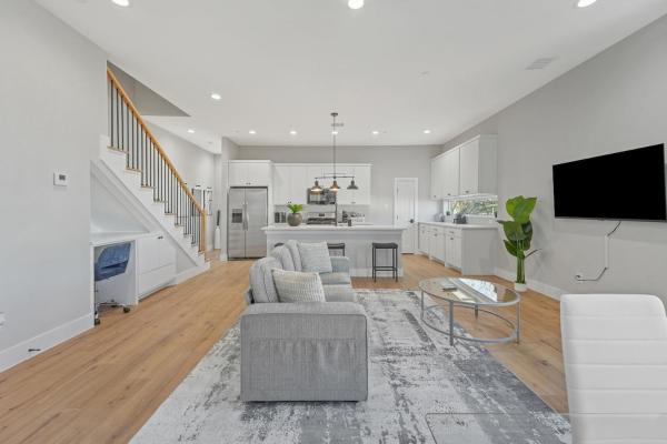 Cozy Dallas Townhome Old East Dallas Wifi - Dallas, TX