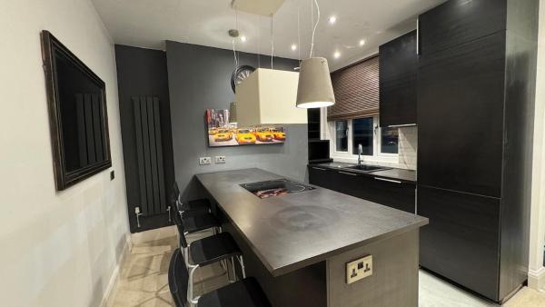 Bright Modern 3-beds Flat In Town Centre - Loughborough