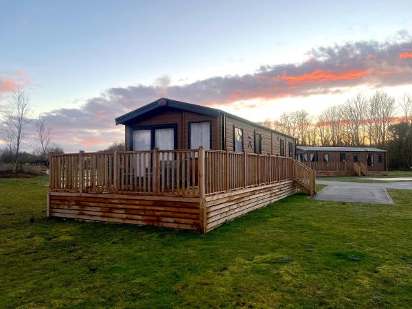 The Sahara - Family Fun Lodge, Swimming Pool, Dog Friendly - Arnside