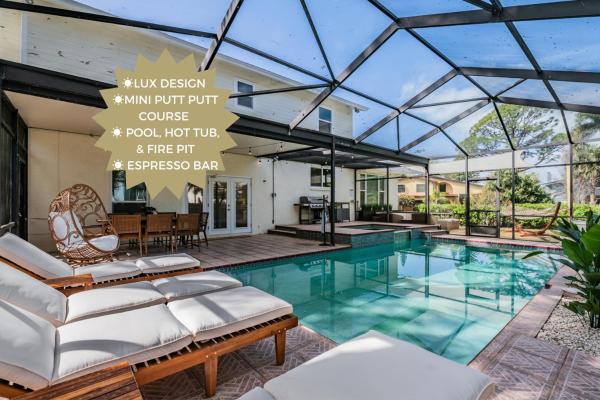 Luxe 4br W Pool & Hot Tub- Mini Golf - Indian Rocks Beach, FL